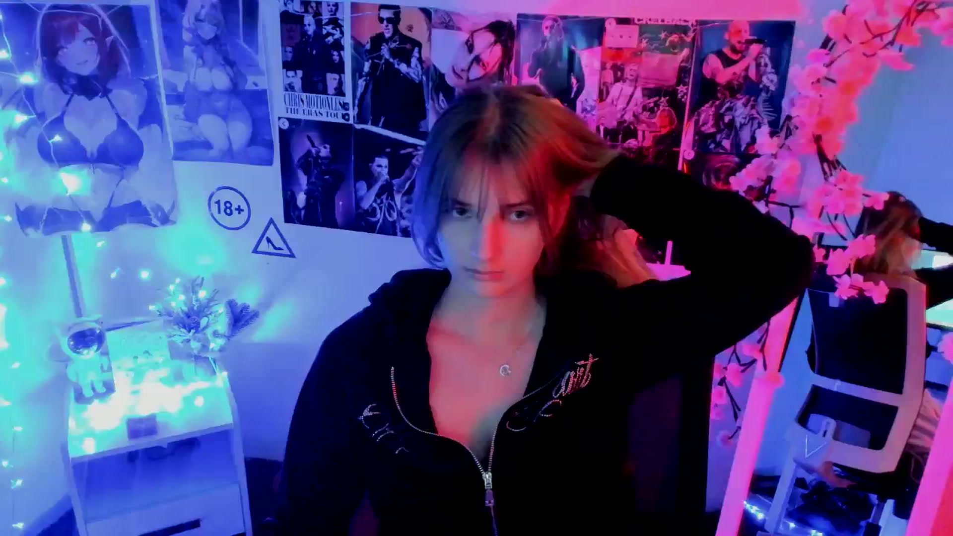 Lisa_Star_'s live show on 11/14/2025 at MyFreeCams