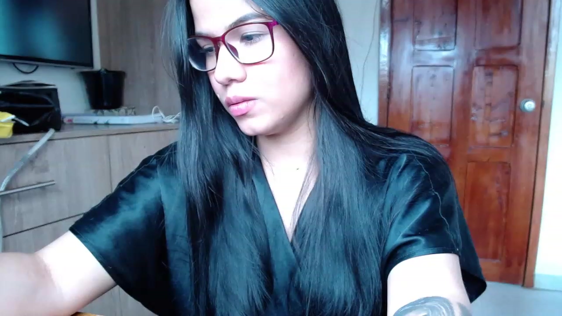 Karoline_01's live show on 12/14/2023 at MyFreeCams